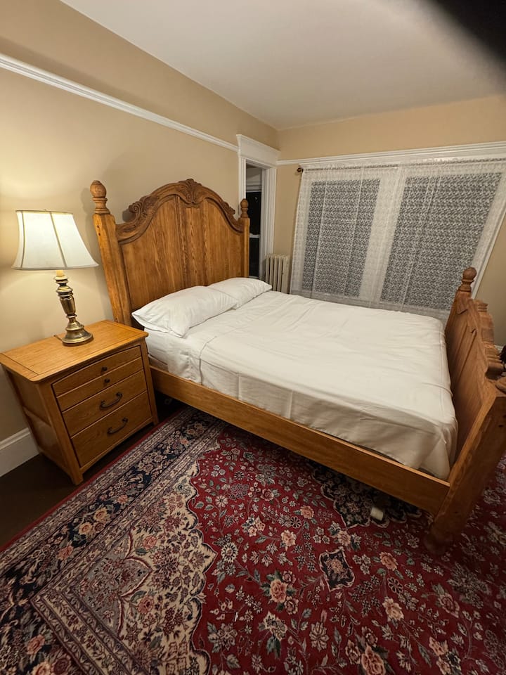 Your Own Apartment Getaway In Forest Park - Springfield, MA