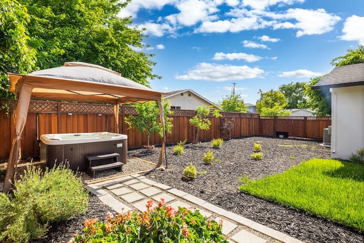 Wine Country Escape|hot Tub|pool Table|sleeps 12 - Pleasanton, CA