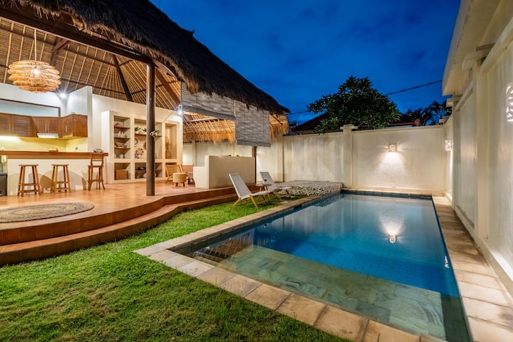 Heart Of Seminyak: 2br Villa W/ Private Pool - Australia