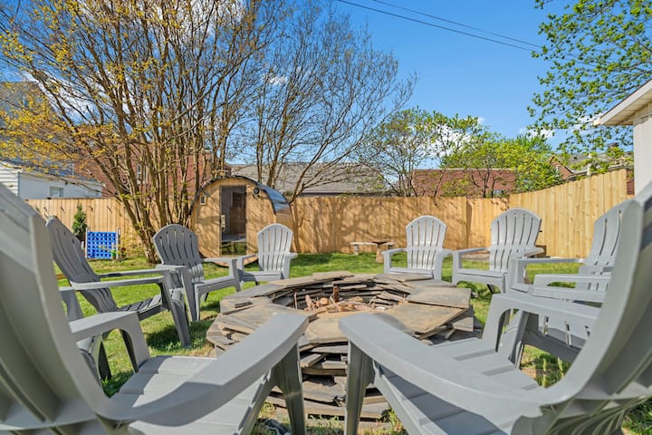 Sleeps 22 Northeast Philly Stays~5br - Bensalem, PA