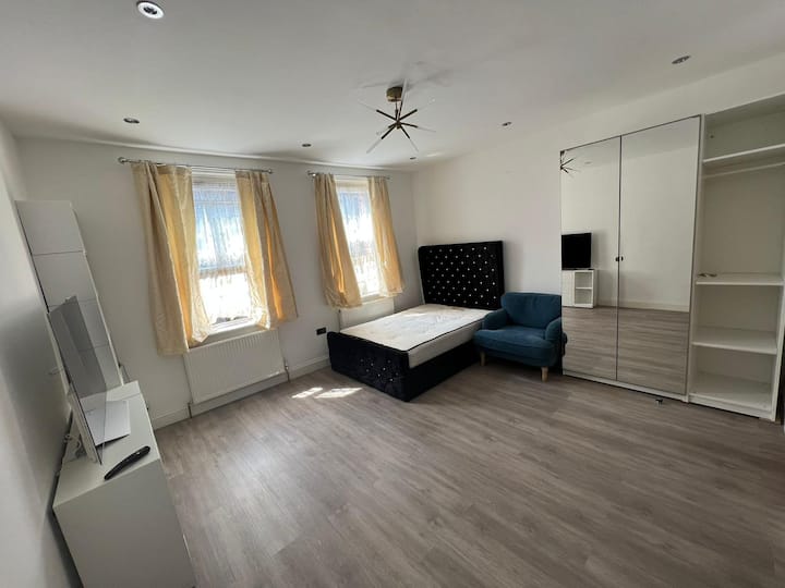 Stylish Brick Lane Studio Near Tube & Dining Hub! - Bellingham - London 