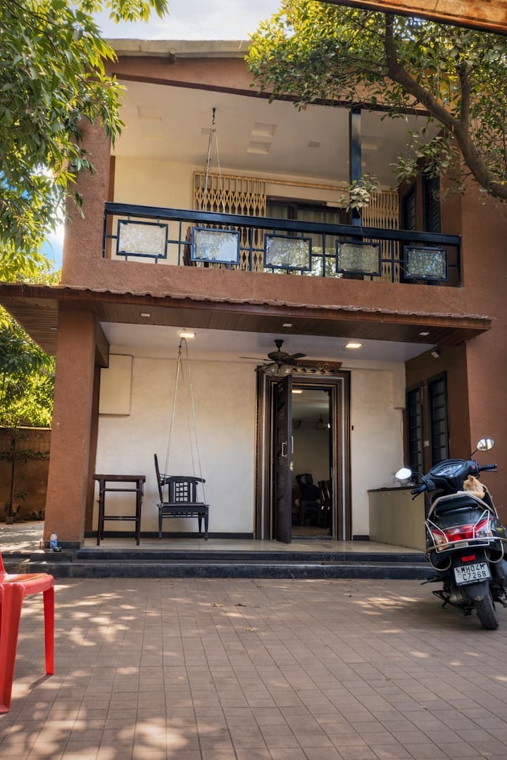 Spacious 4bhk Getaway - Thane