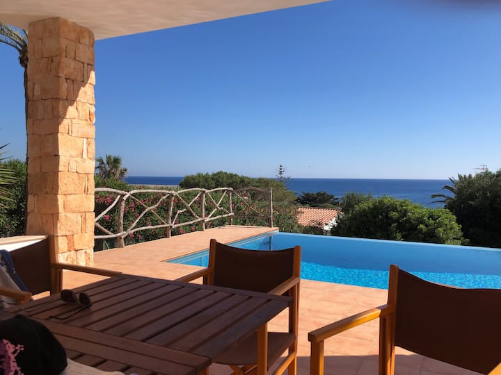 Beautiful Villa With Sea Views - Binibeca