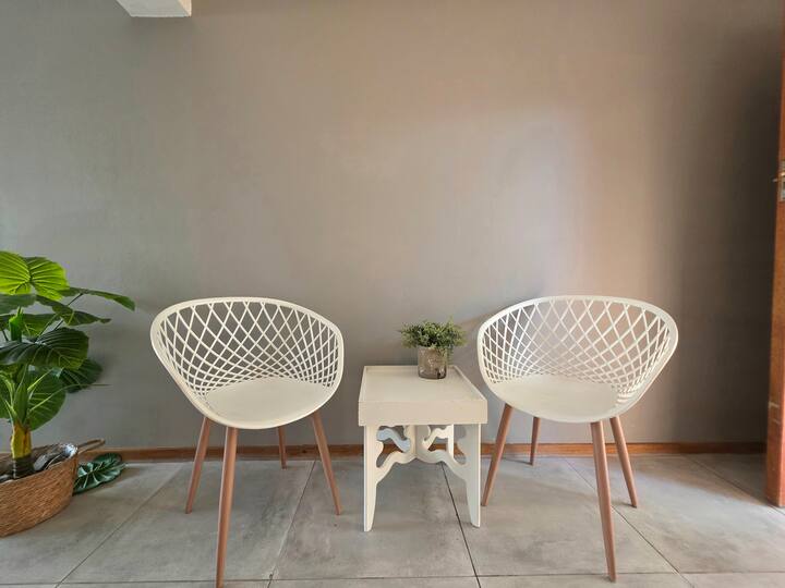 Modern Grey Retreat In Safe Crescent, Welkom - Welkom