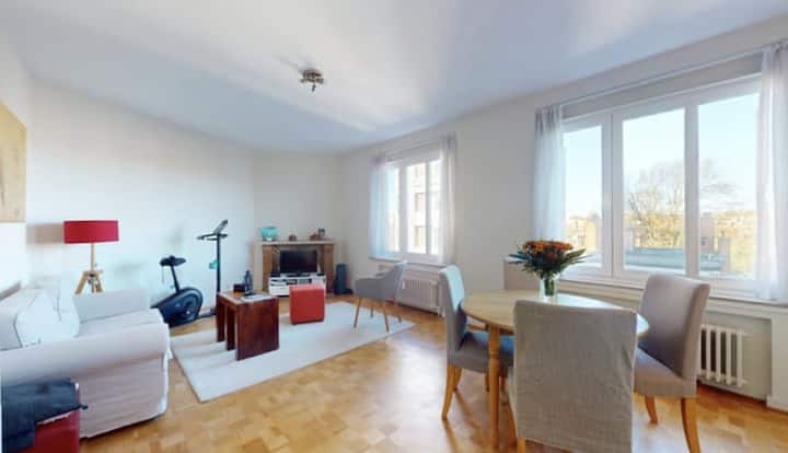 Très Bel Appartement à Côté Du Métro - Woluwe-Saint-Lambert