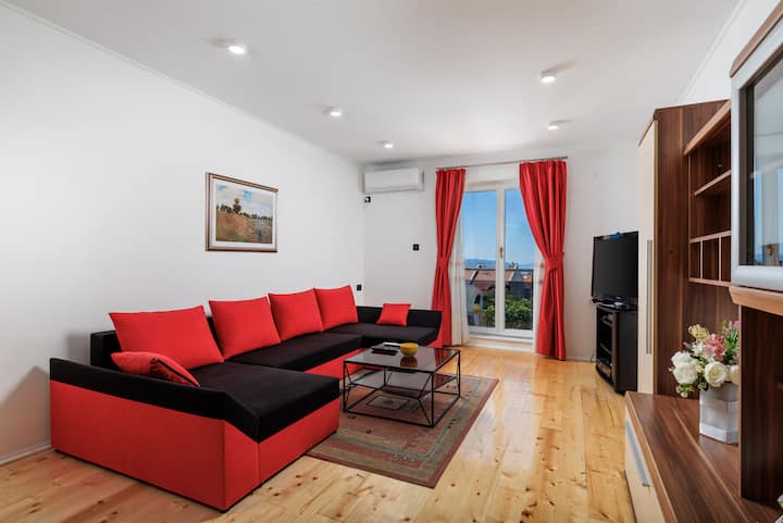 1br Domagoj Luxury Apartments With Pool & Seaview - Rijeka