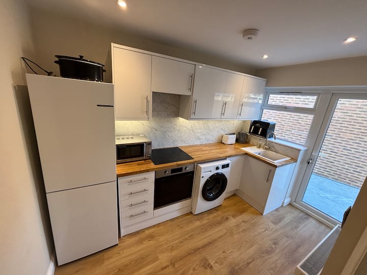 2 Bed Bungalow On The Footstep Of The Sussex Downs - Steyning