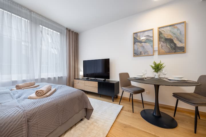 Premium Studio | Castle & Danube | Prime Old Town - Bratislava