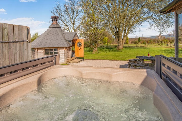6 Bed In Blackburn (Oc-c38221) - Preston