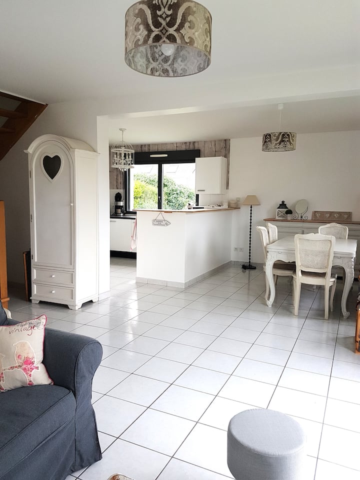 Maison à
100 Mètres De La Mer
6 Personnes - Kerlouan
