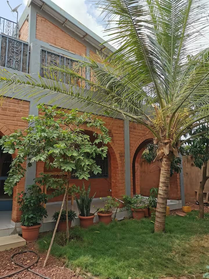 Maison En Matériaux Locaux - Ouagadougou