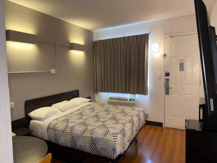 Chambre King Propre | Wi-fi Gratuit - Joliet, IL