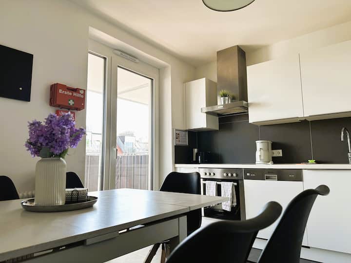 7 Person-family-apartment With Balcony 2136 - Schwechat