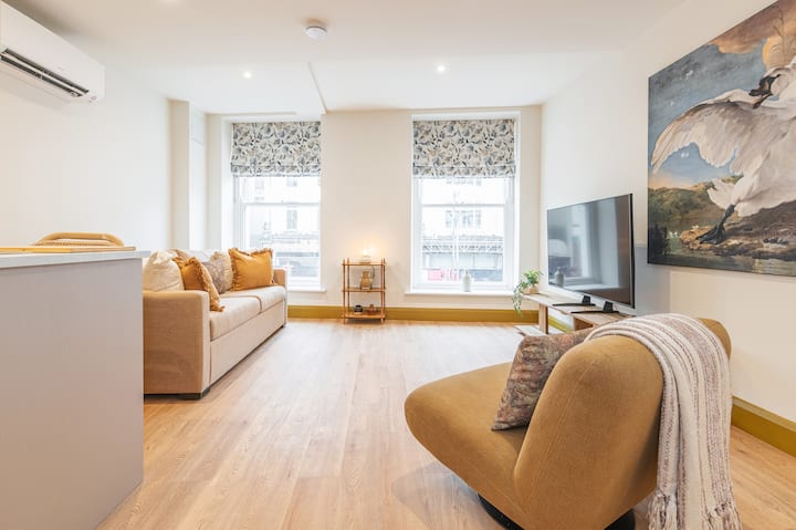 Spacious Bright 1 Bed On St. Patrick's Street - Cork