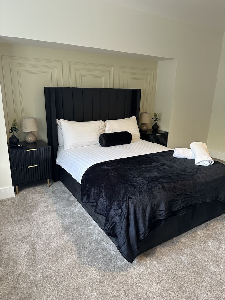 Spacious 3-bed • Sleeps 6 • Contractors Welcome - Hawick