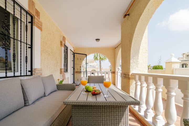 Villa Aledis Piscina Privada Y Barbacoa - Santa Pola