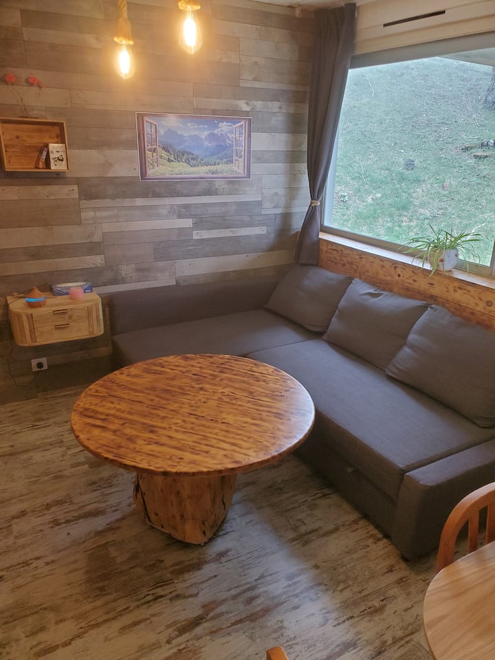 Appartement Cosy Dans Le Style Chalet De Montagne - Besse-et-Saint-Anastaise