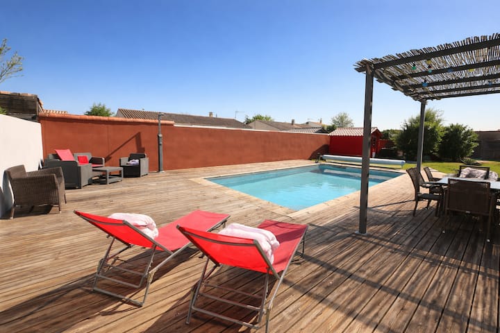 Maison Avec Piscine Privée Proche La Rochelle - 