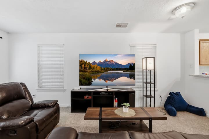 Central Downtown 3 Bd/2 Ba Hideaway! - Houston, TX