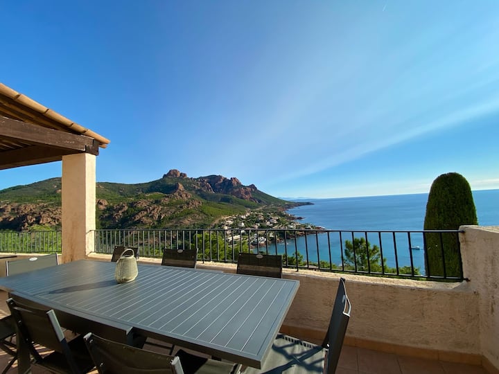 Villa Sur Les Hauteurs Vue Mer Et Montagne - Cap Estérel