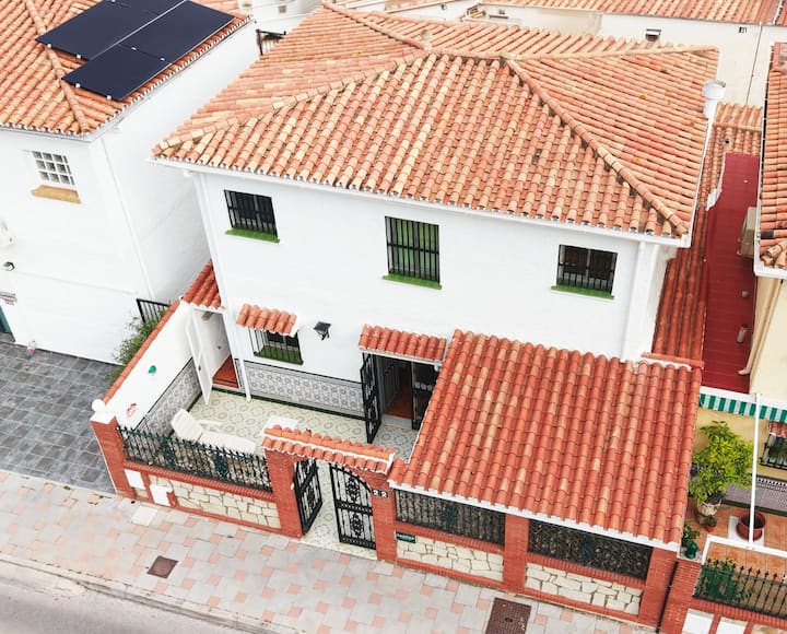 Casa Independiente, 2* Línea Playa Con Parking - Mijas
