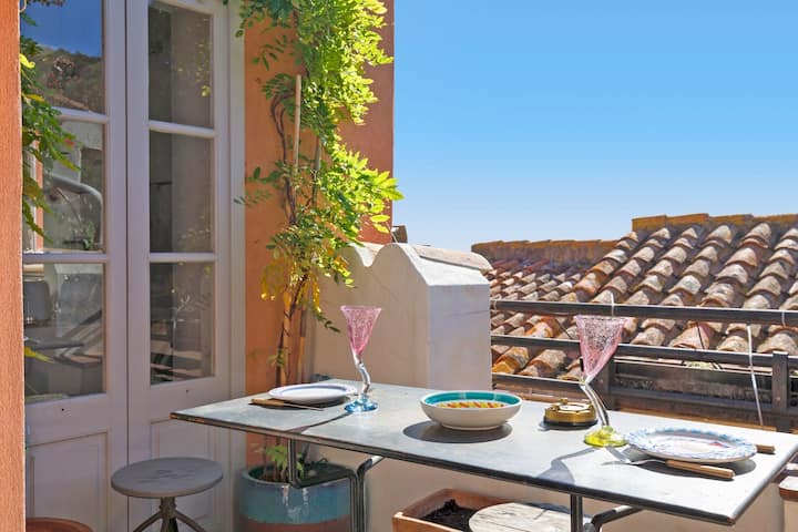 Maison De Village —Vue Mer Et Toits De Ramatuelle - Ramatuelle