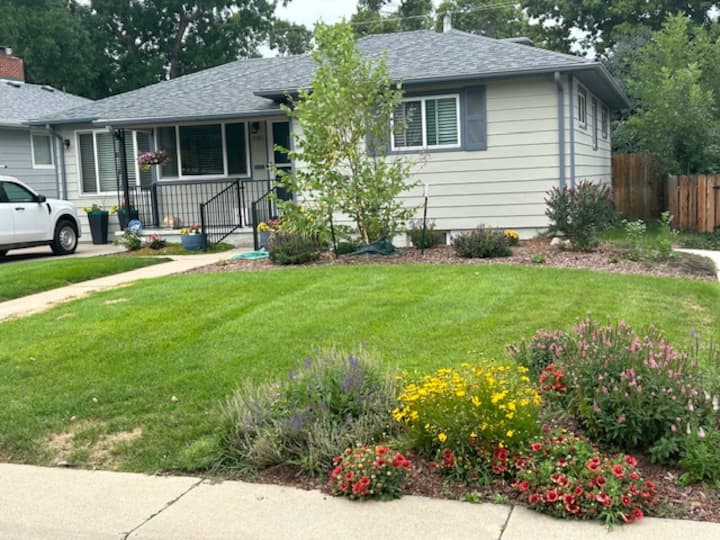 Dog-friendly With Easy Access Downtown & Outdoors - Englewood, CO