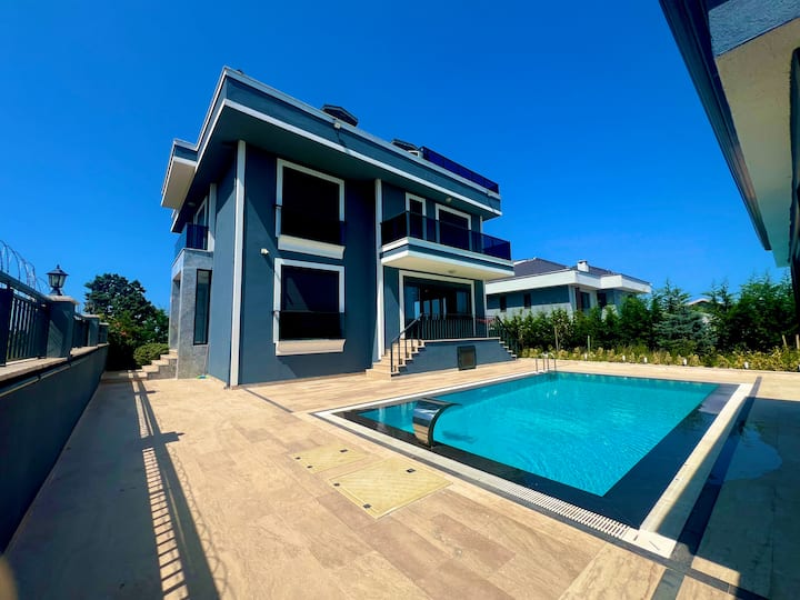 Tatil Keyfi Bu Villa Yaşanır Müstakil Size Ait - Ağva Merkez
