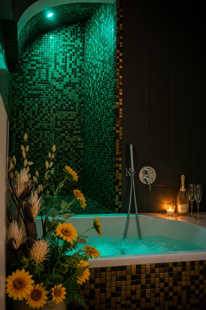 Suite Romantica Con Vasca E Cromoterapia - Terracina