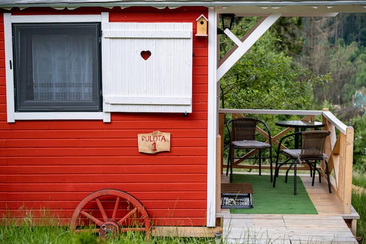 Voronet Red Tiny Houses - Frasin