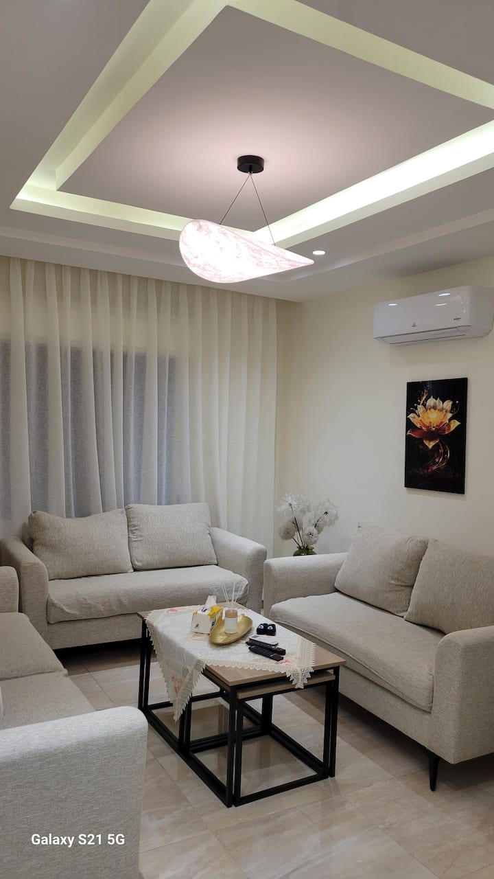 #302 Spacious Two Bedrooms In Perfect Location - Amman