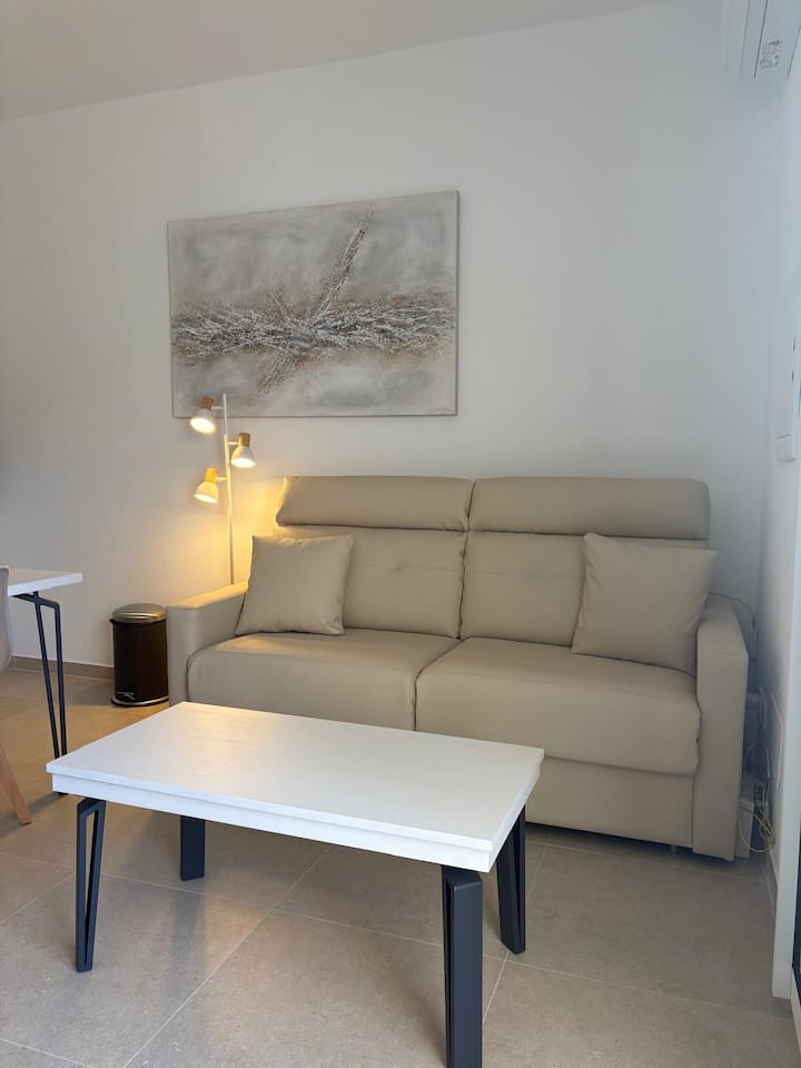 Encantador Apartamento En Cala Blanca - Baleares