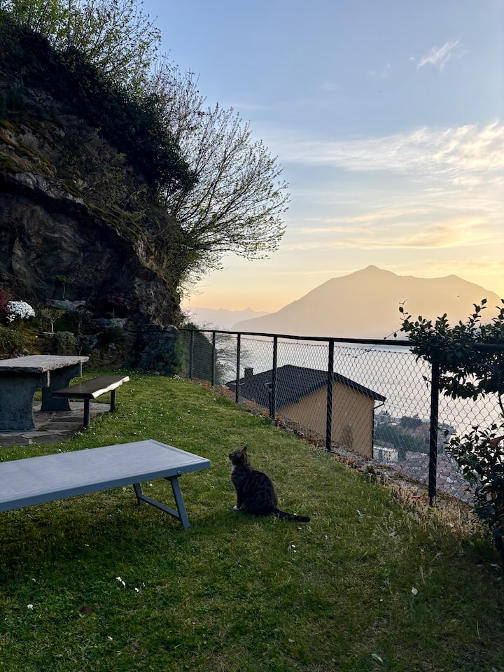 La Casa Di Lola - Lake Como View - Bellano