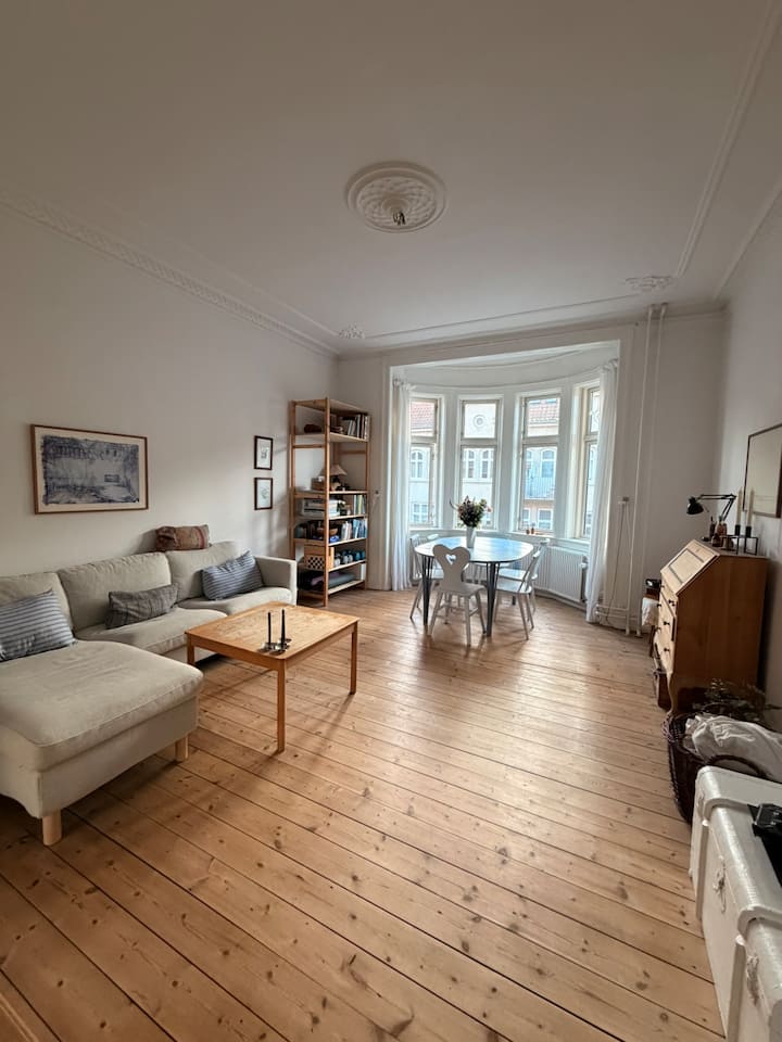 Bright & Spacious Apartment By Fælledparken - Copenaghen