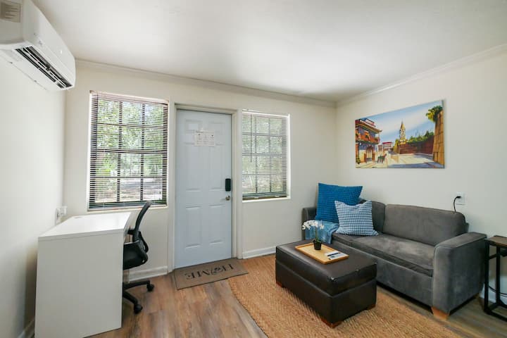 Cozy Guesthouse, Close To Campus, Heart Of Gville - Gainesville, FL
