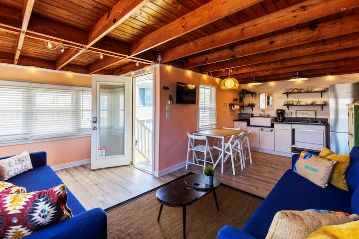 Easy Living By The Sea - Dewey Beach, DE