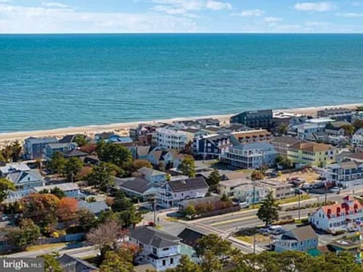 Easy Living By The Sea - Dewey Beach, DE