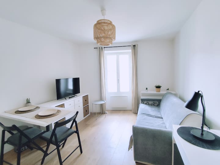 Studio Cosy Au Calme - Proche Centre Ville - Arpajon