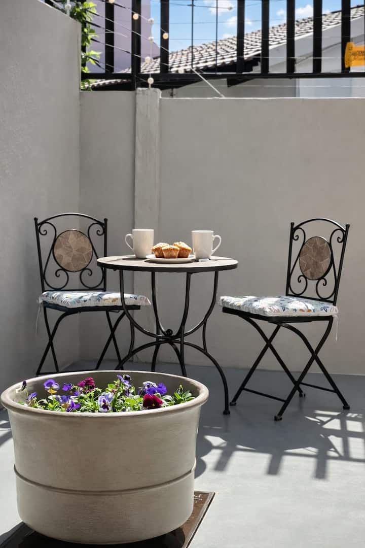 Secure Executive Stay In The Heart Of Bedfordview - Germiston