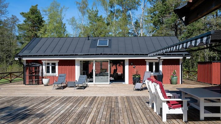 Modernt Hus På Vackra Torö Med Nybyggd Bastu. - Nynäshamn
