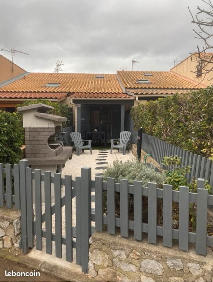 Location Maisonnette Avec Cour Privée - Saint-Pierre-la-Mer