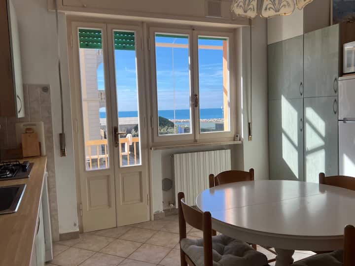 Vista Mare Nel Corso - San Vincenzo