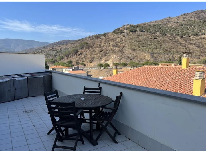ÁTico Con Amplia Terraza Y Aire Acondicionado - Colera