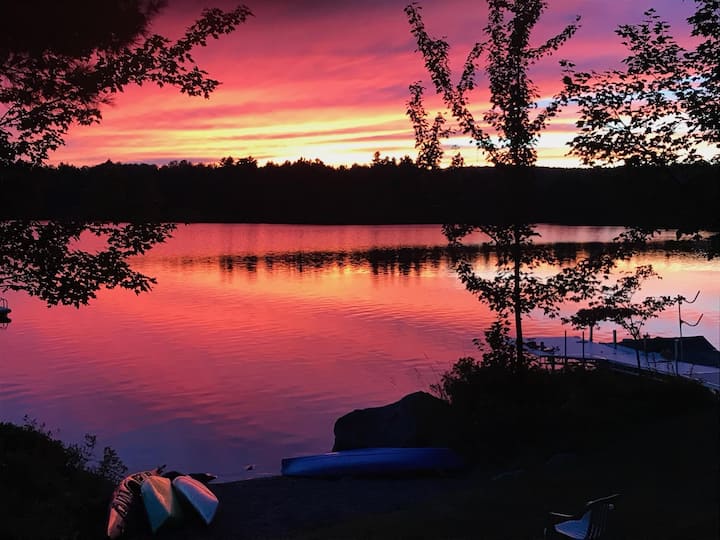 Tucked Away In Midcoast Maine, This Lake House Is - 巴勒莫