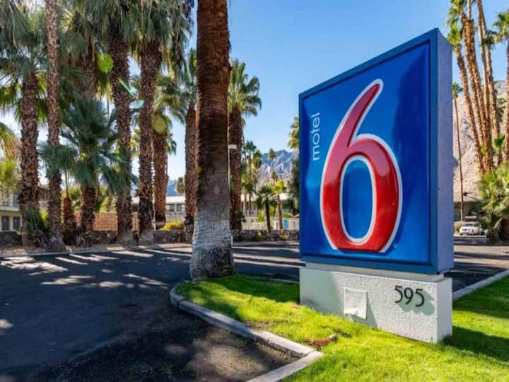 Retraite De Luxe Avec Lit Queen Size - Palm Springs, CA