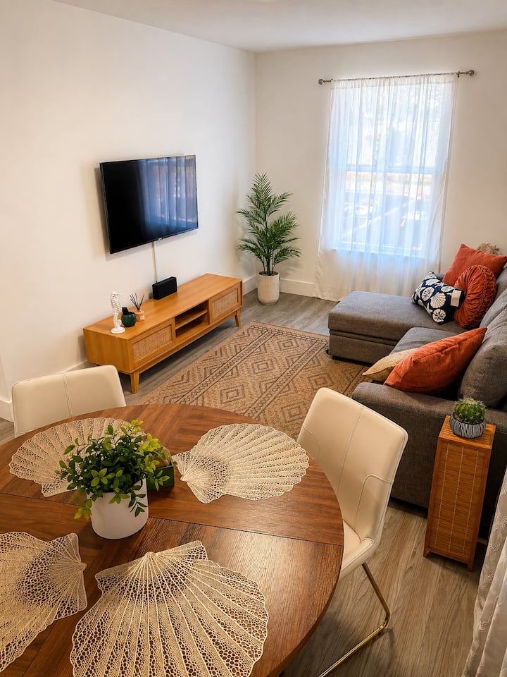 Cozy & Quiet Beach Stay – 5 Min From The Ocean - Boca Raton, FL