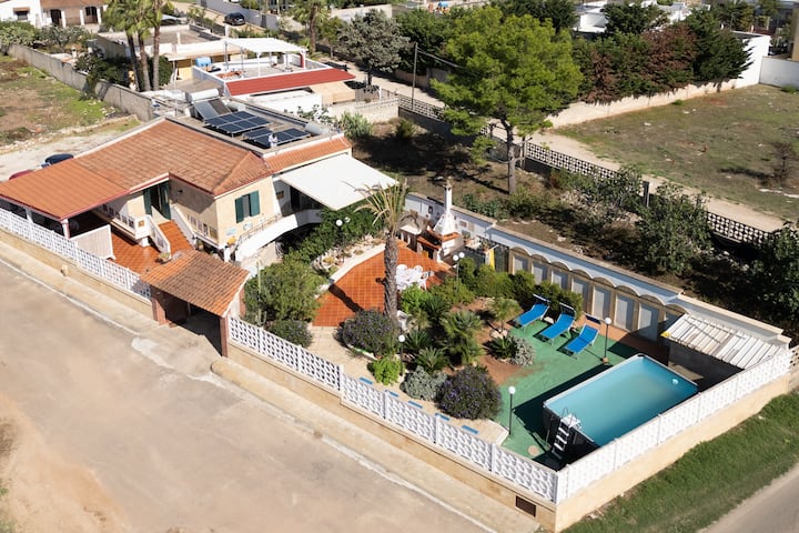 Malva House In Villa Con Piscina - Torre Lapillo