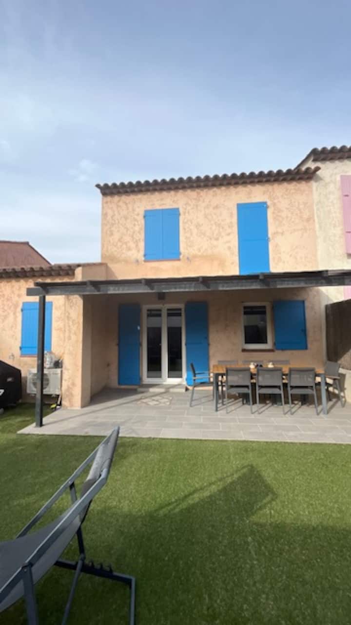Mazet Dans Résidence Avec Piscine- Proche Plage - Sainte-Maxime