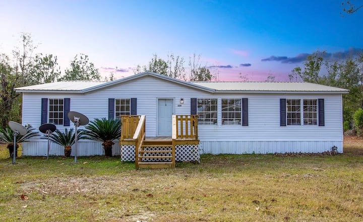 The White Haven Stay - Suwannee River State Park, Live Oak