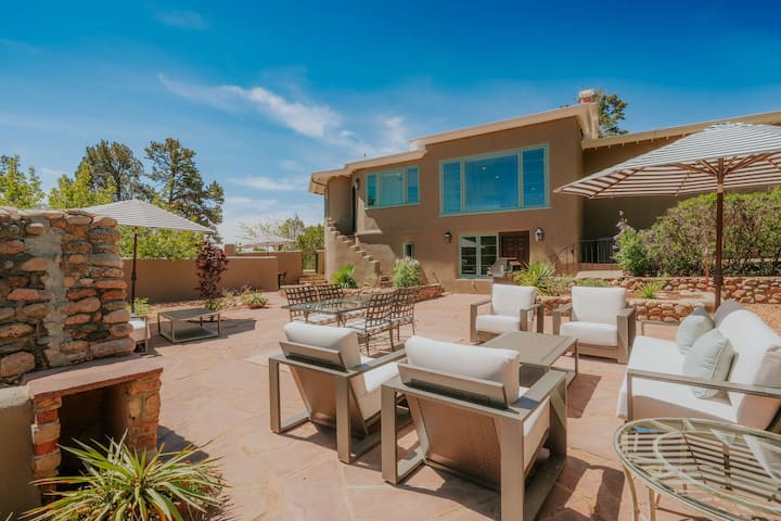 Luxury Outdoor Living, Hot Tub, Close To Town - Santa Fe, NM